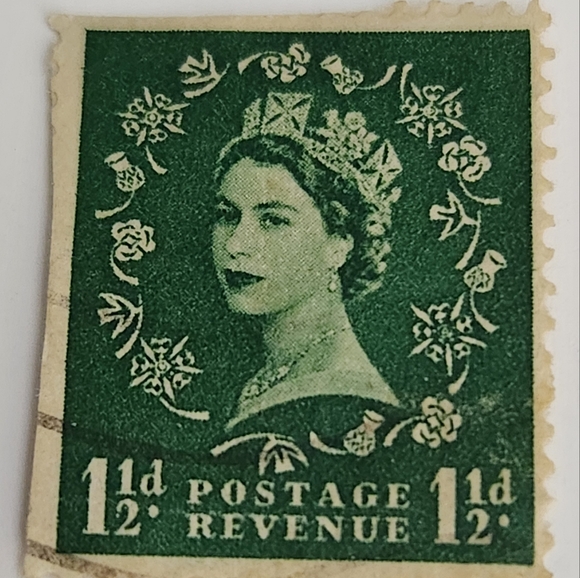 Vintage | Other | 95s Queen Elizabeth 1 12d Postage Stamp Collectible ...